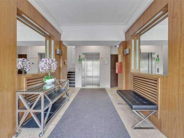 4 bed flat for sale