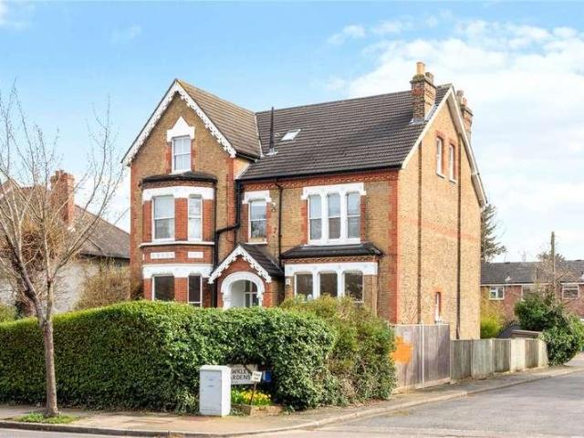 4 bed flat for sale