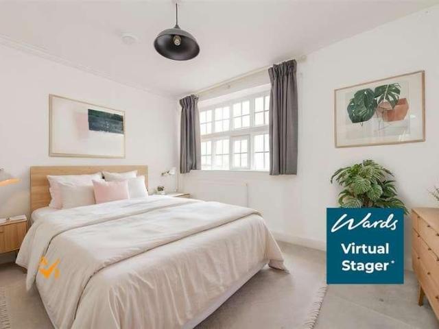 4 bed flat for sale