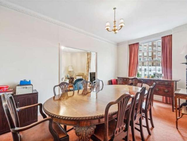 4 bed flat for sale