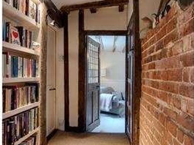 4 bed flat for sale