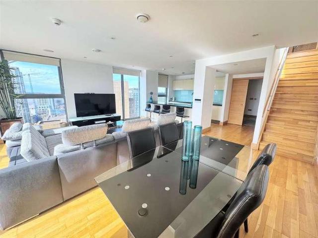 4 bed flat for sale