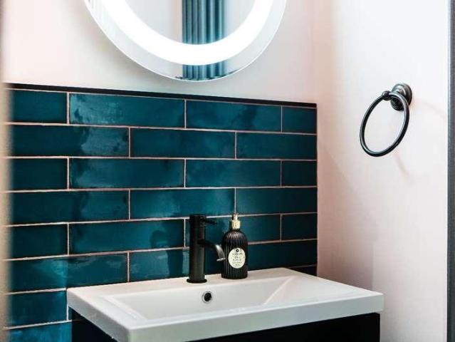 4 bed flat for sale