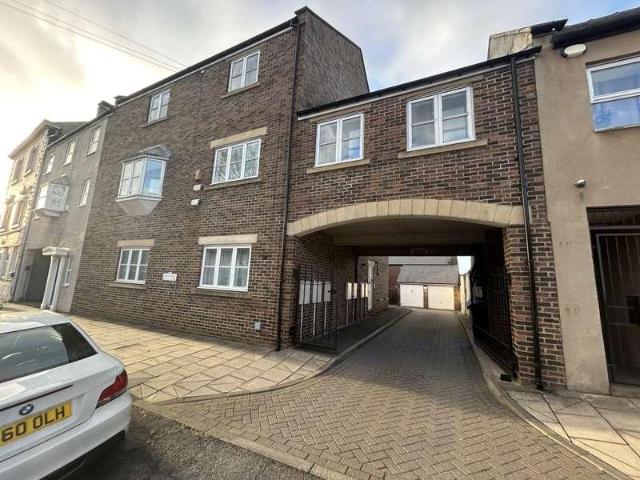 4 bed flat for sale