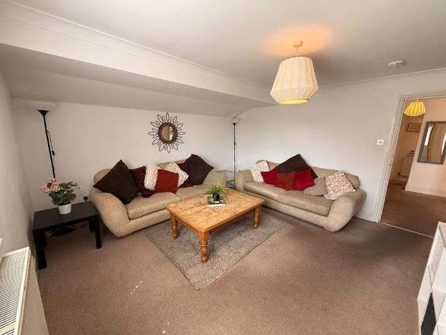 4 Bed Flat, Lyon St, SO14
