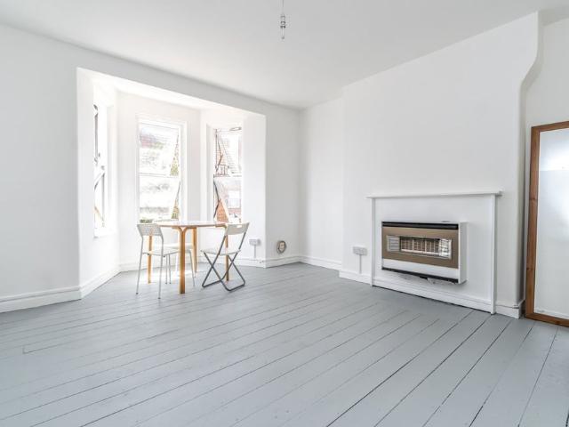 4 Bed Flat, Quantock House, N16