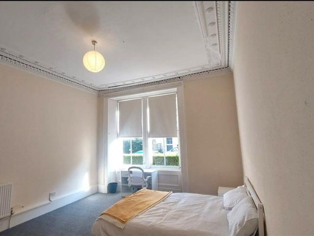 4 Bed Flat, Rupert Street, G4