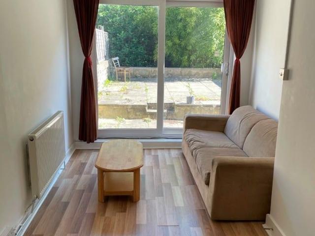 4 Bed Flat, Romilly Road, N4