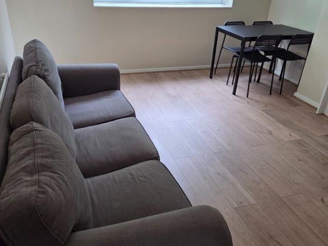4 Bed Flat, Sulivan Court, SW6