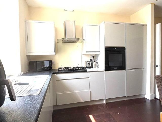 4 Bed Flat, Summerfield Terrace, AB24