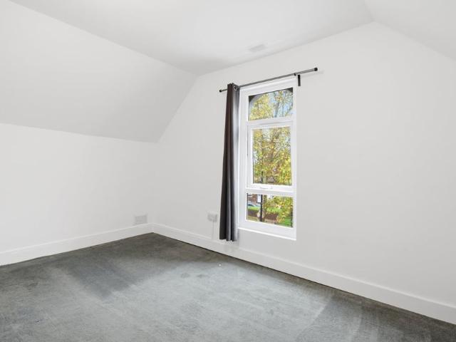 4 Bed Flat, Seven Sisters Road, N15