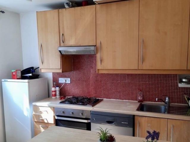 4 Bed Flat, Southmead Road, SW19