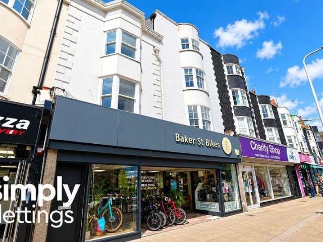 4 bed flat to rent