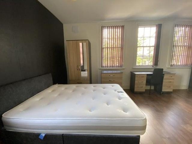 4 Bed Flat 2, 84 Westcotes Drive, Leicester