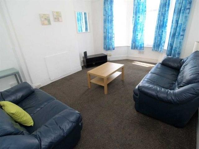4 Bed Holdsworth Street, Plymouth