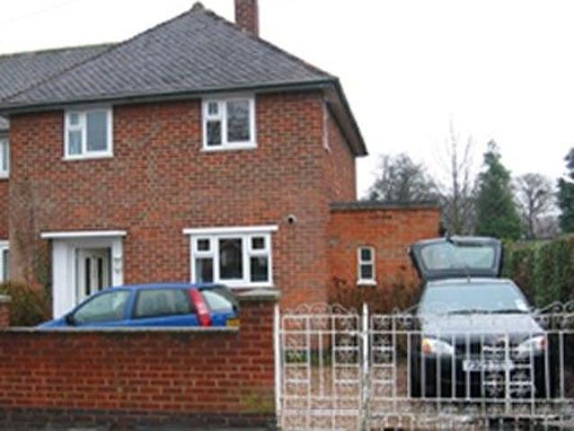4 bed house, 4 minutes from Loughborough University