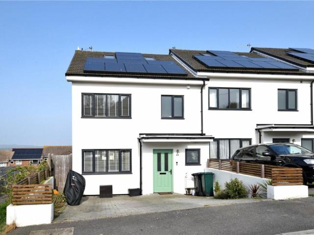 4 Bed House To Let