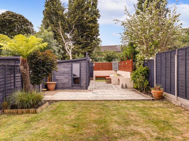 4 bed House To Let