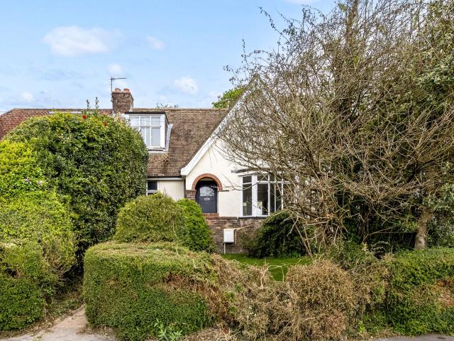 4 Bed House To Let