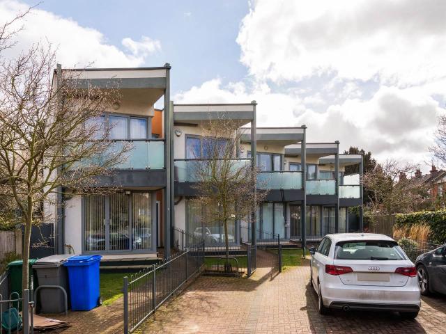 4 bed house to rent in imperial close, willesden, nw2