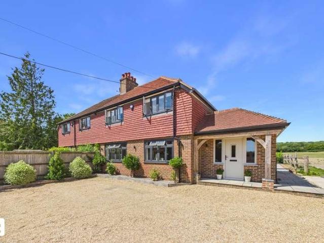 4 bed house to rent