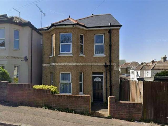 4 bed house to rent