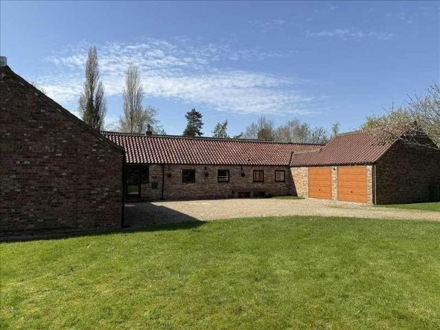 4 bed house to rent