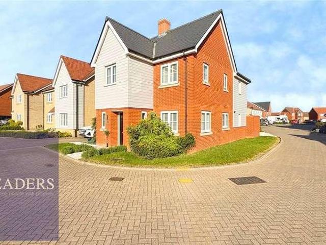 4 bed house to rent