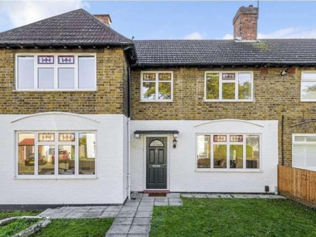 4 bed house to rent