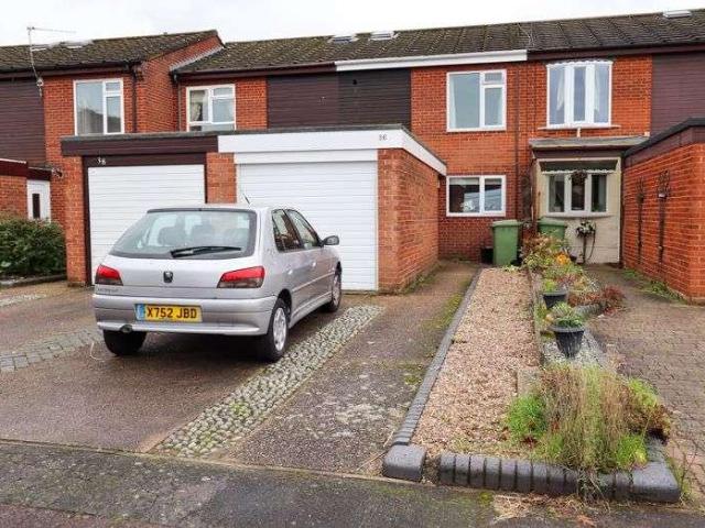 4 bed house to rent