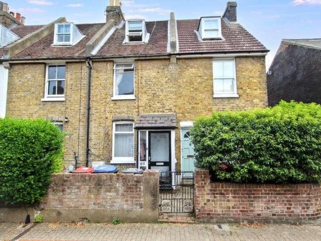 4 bed house to rent