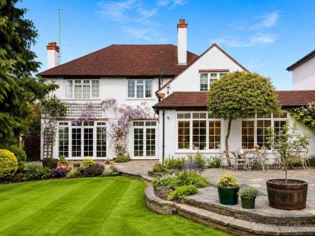4 bed house to rent