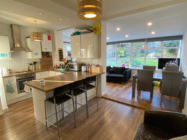 4 Bed House at Broadway Grove, Worcester WR2 5EX, United Kingdom