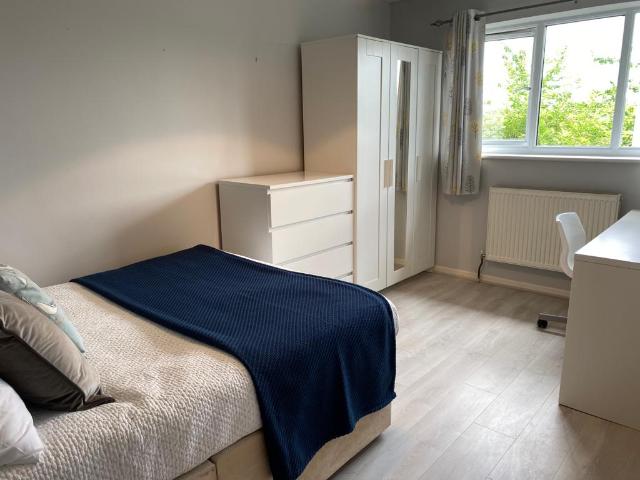 4 Bed House at Rectory Gardens, WR2 5NH, United Kingdom