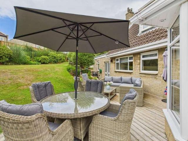 4 bed house for sale