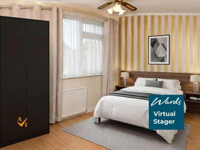 4 bed house for sale