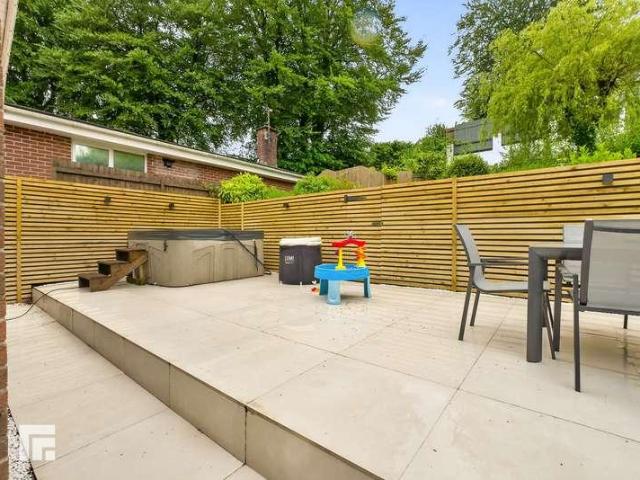 4 bed house for sale