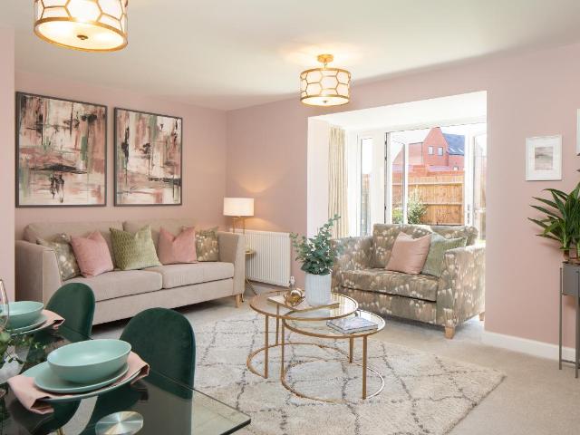 4 bed house for sale
