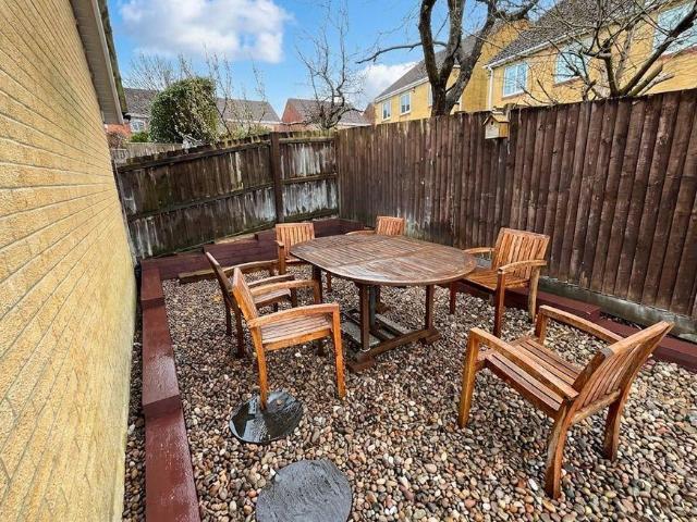 4 bed house for sale