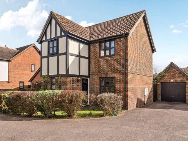 4 bed house for sale