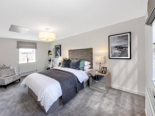 4 bed house for sale