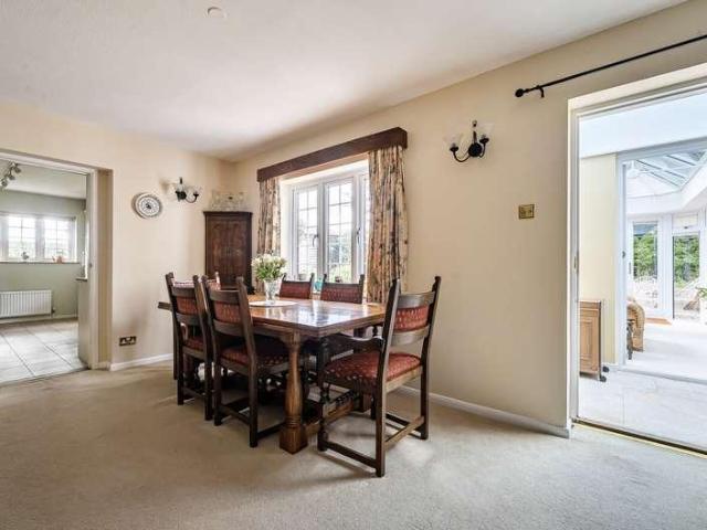 4 bed house for sale