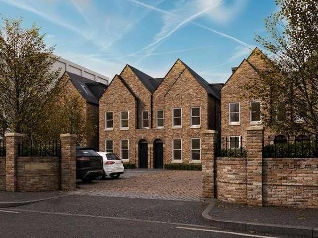4 bed house for sale