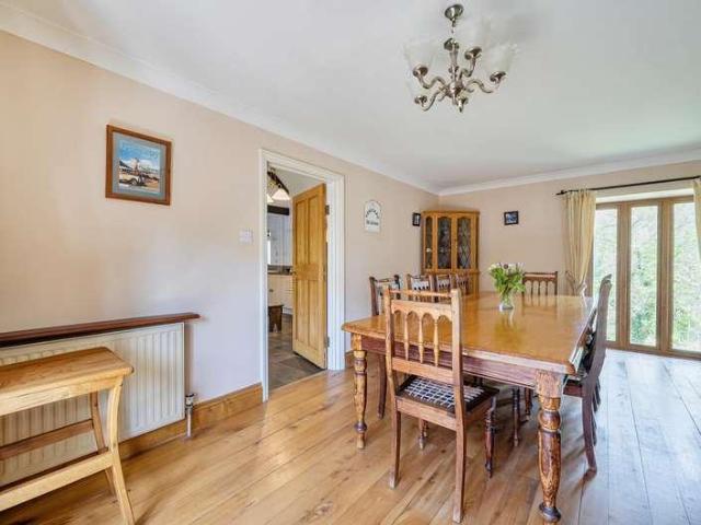 4 bed house for sale