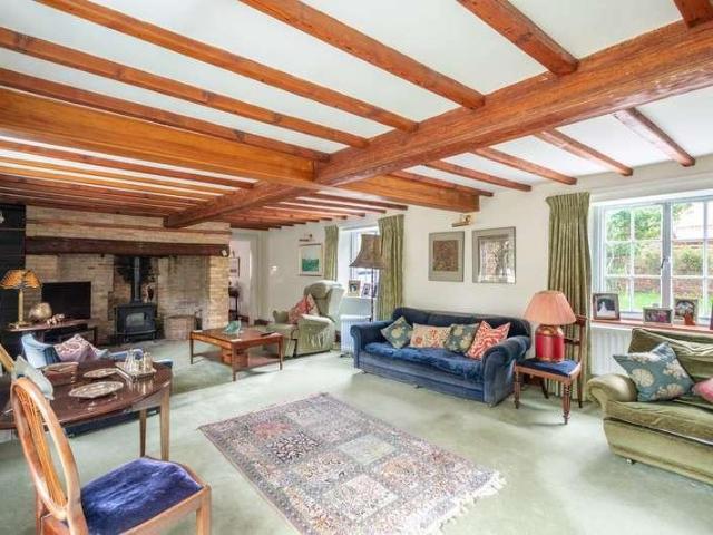4 bed house for sale