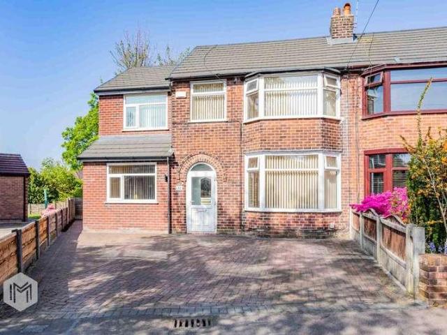 4 bed house for sale