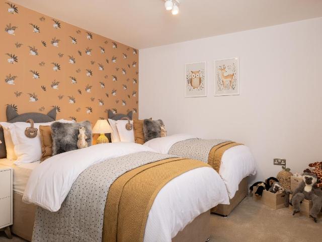 4 bed house for sale