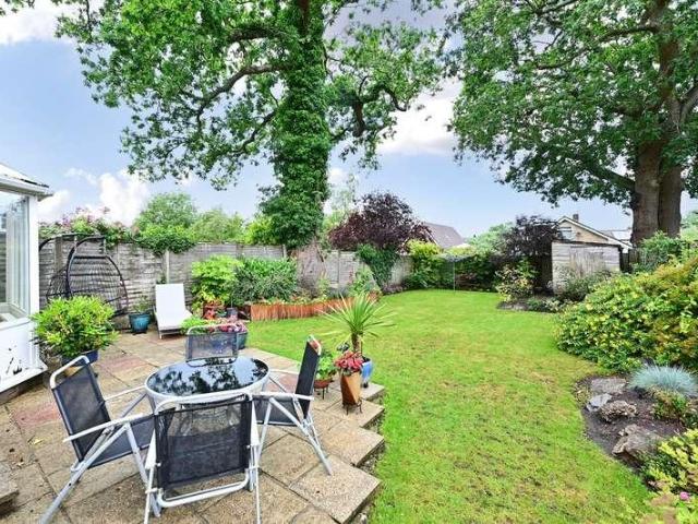 4 bed house for sale
