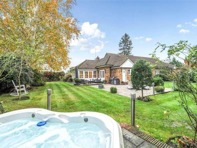 4 bed house for sale