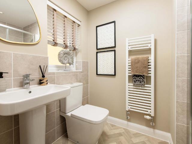 4 bed house for sale